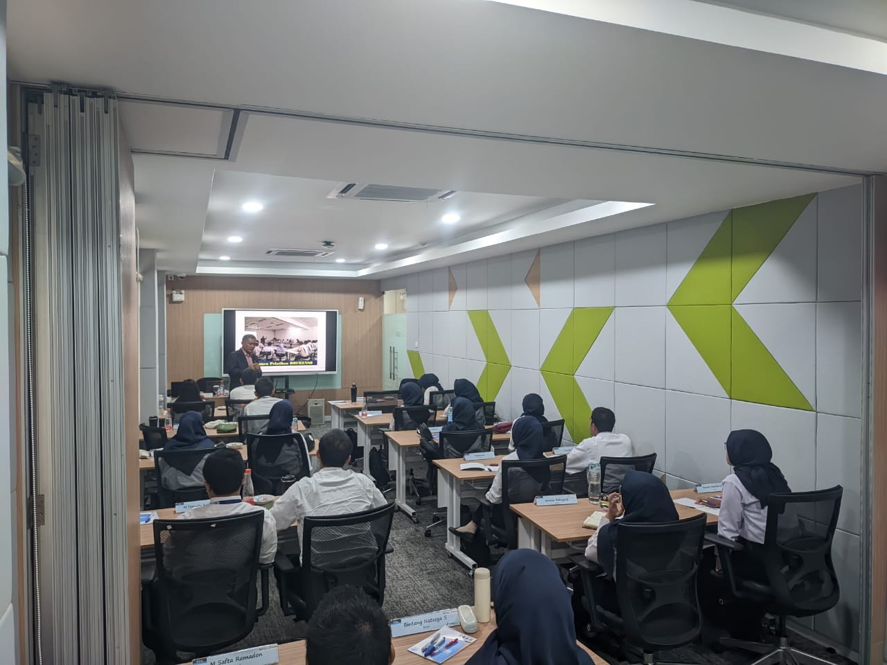 TRAINING TUKANG BANGUNAN GEDUNG